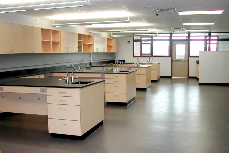 Stowe High School Science Labs – E.F. Wall & Assoc. Inc.
